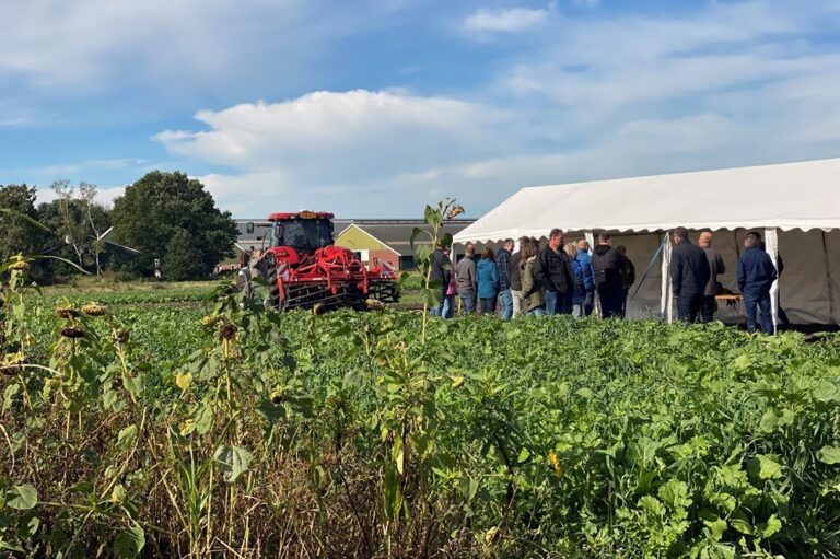 Online veiling landbouw- en grondverzetmachines Vavato van start